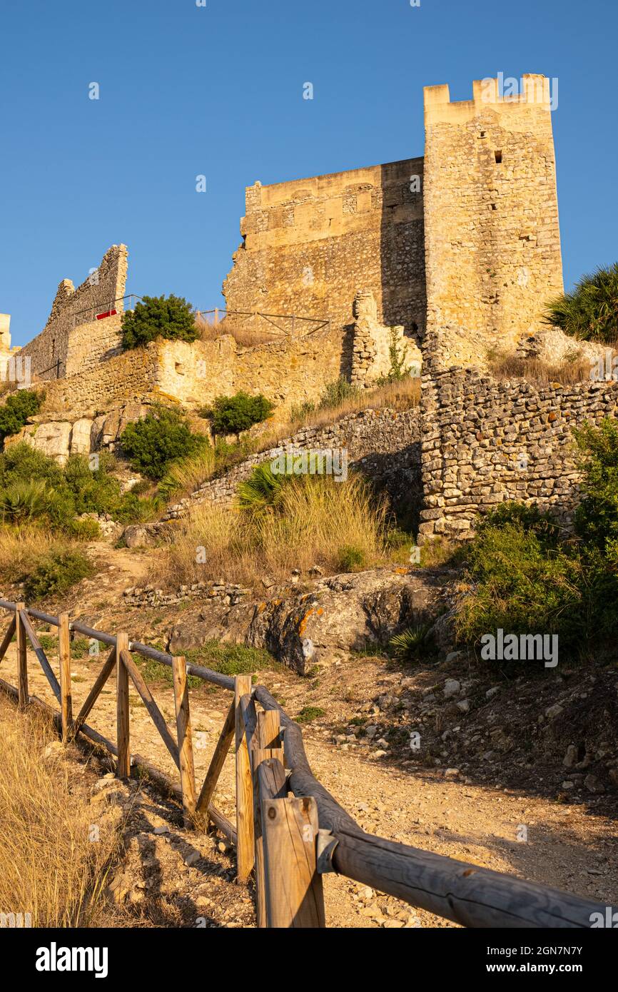 Fortaleza arabe hi-res stock photography and images - Alamy