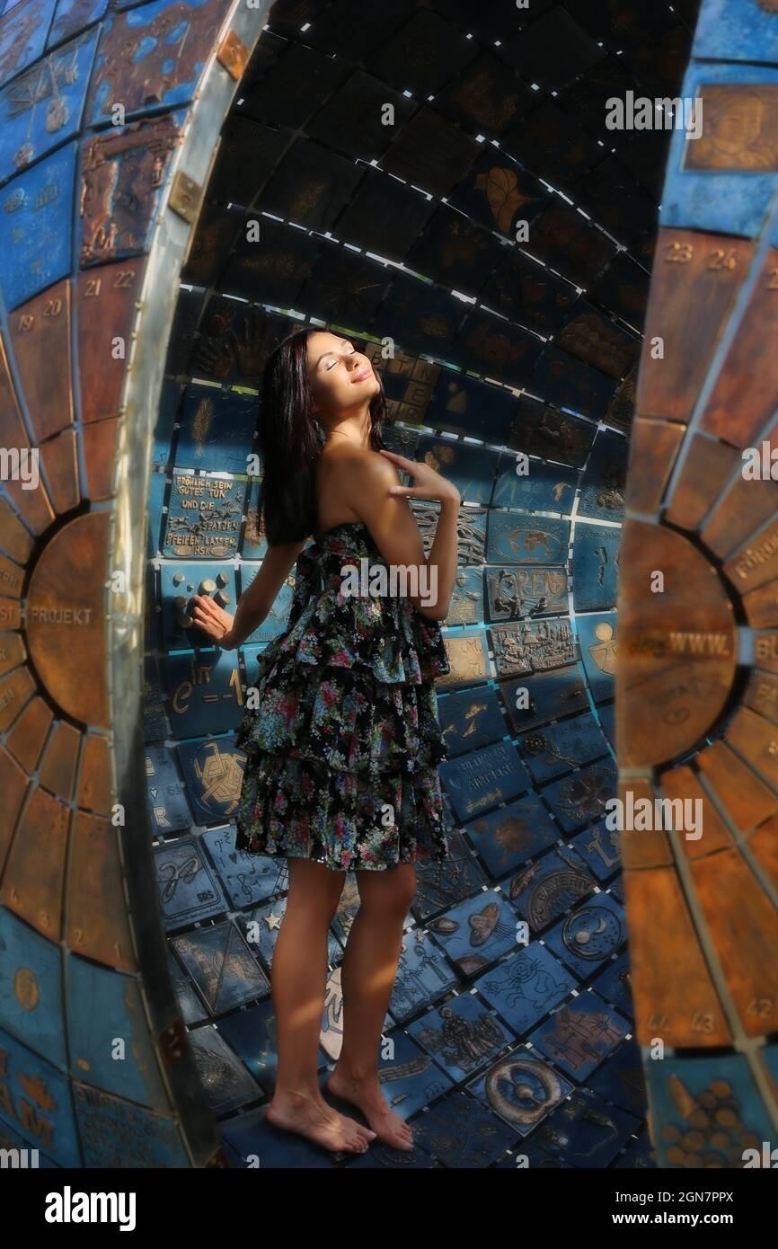 Neuer radweg stadtzentrum hi-res stock photography and images - Alamy