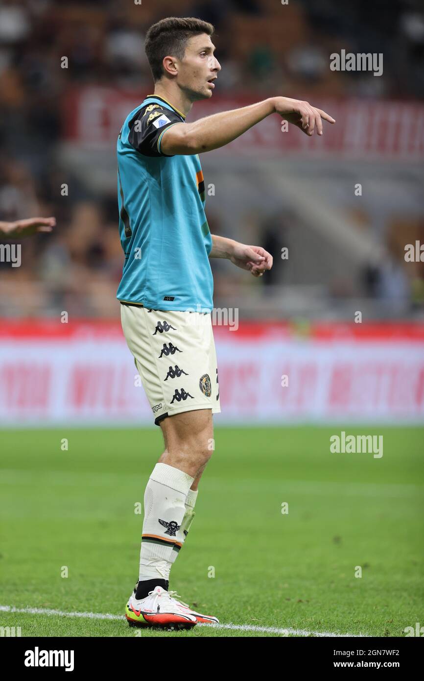 Calandra i hi-res stock photography and images - Alamy