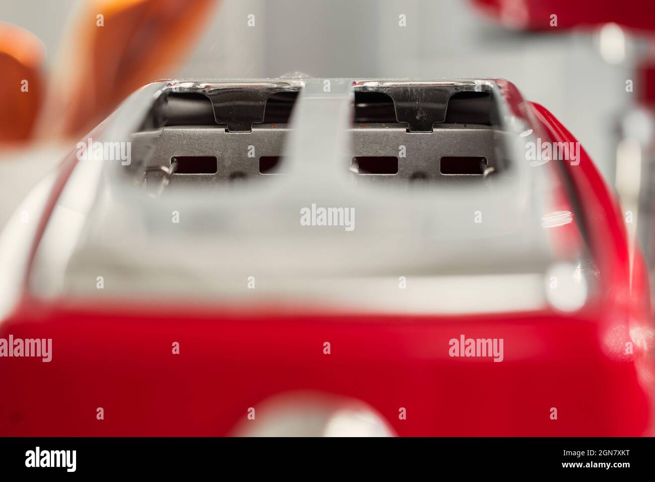 Red bread toaster close hi-res stock photography and images - Alamy