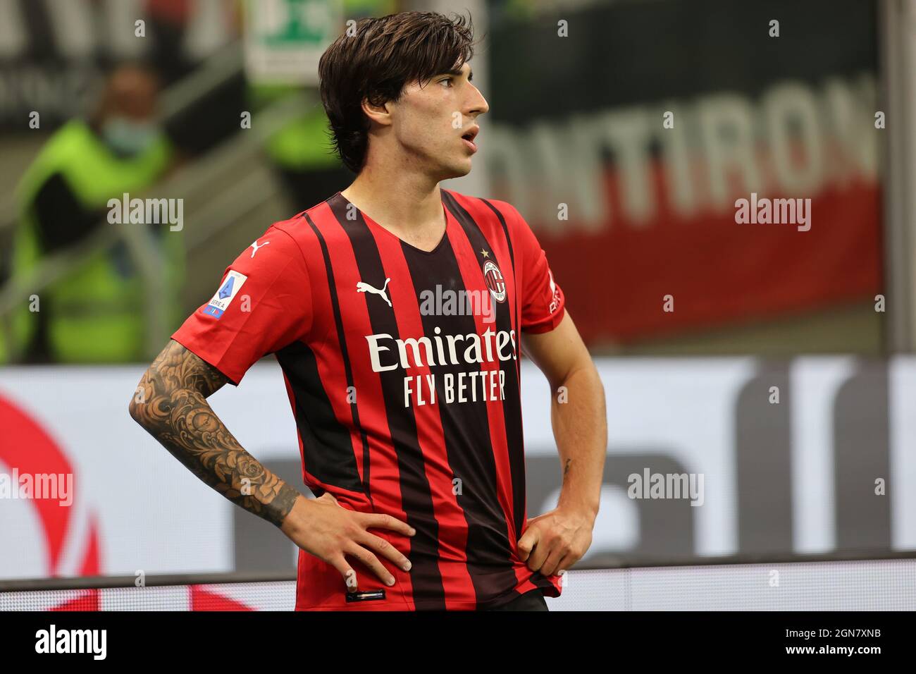 Sandro Tonali of AC Milan in action during the Serie A 2021/22 football ...
