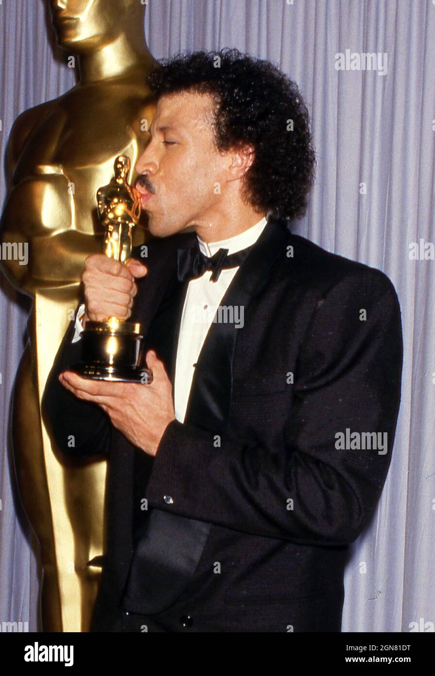 Lionel Richie at T58th Annual Academy Awards on March 24, 1986 at the ...