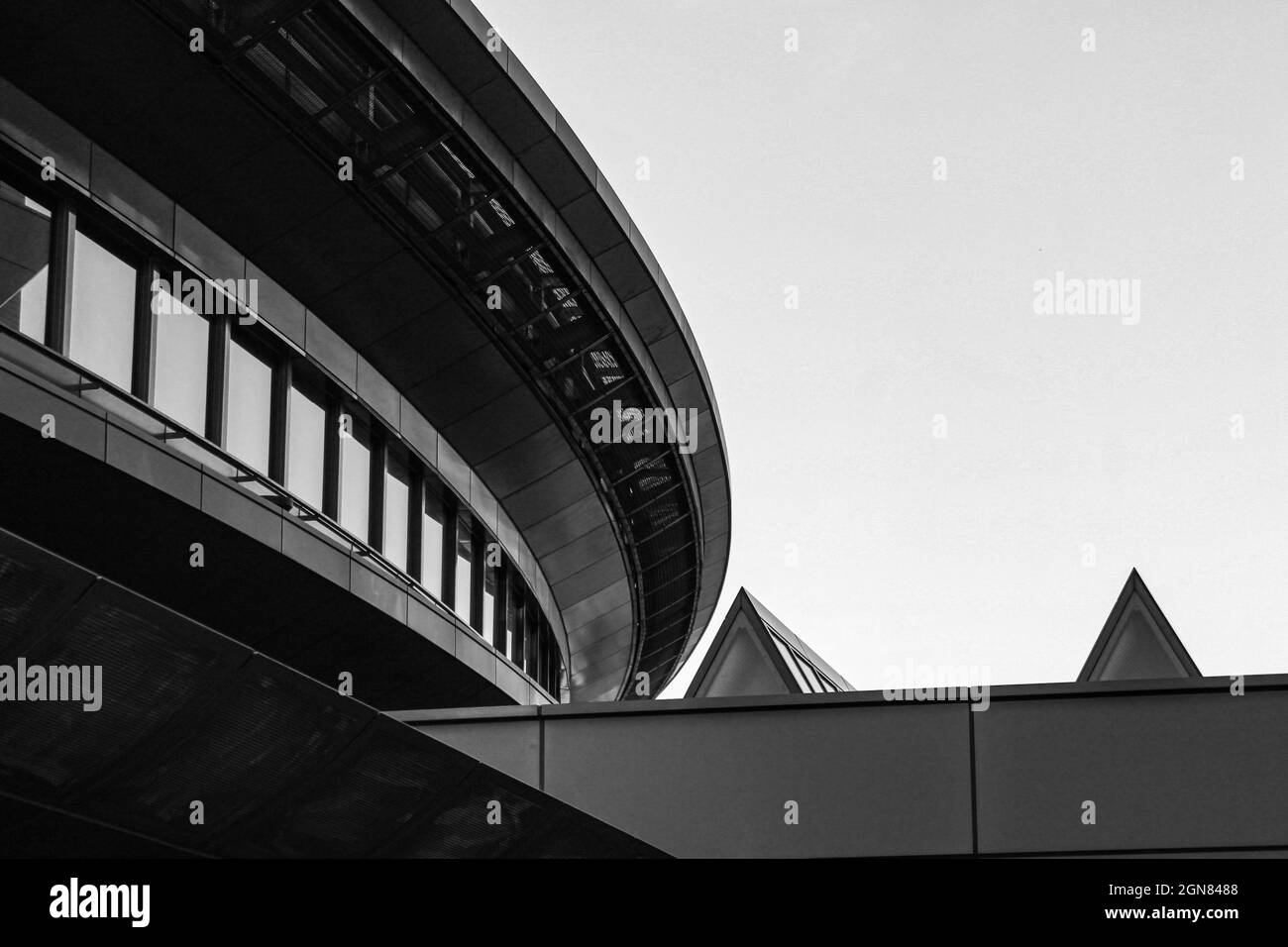Round glass building hi-res stock photography and images - Alamy