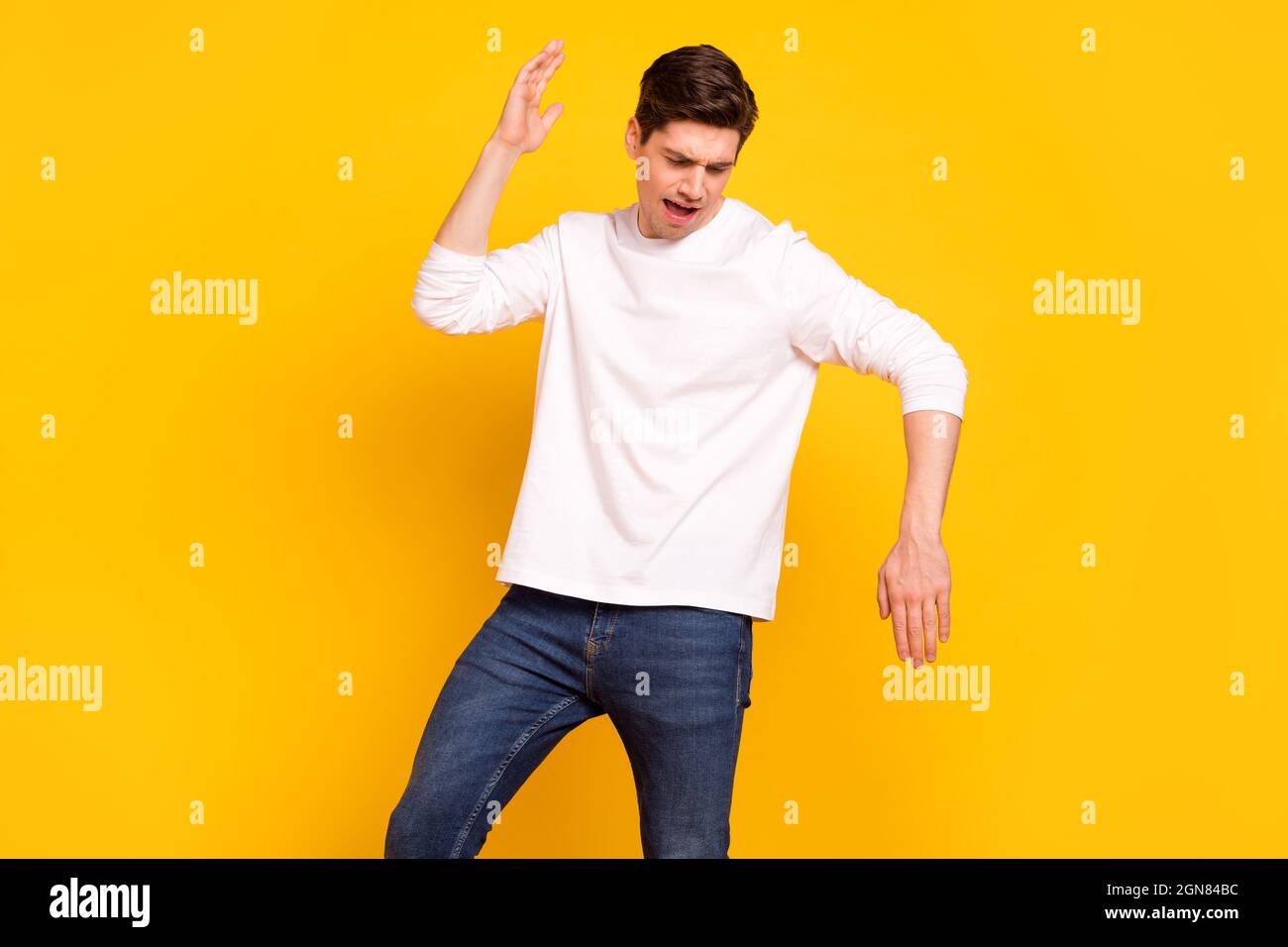 Photo funny guy dance hi-res stock photography and images - Alamy