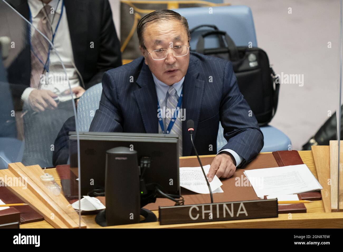 Permanent representative of china to the united nations hi-res stock ...