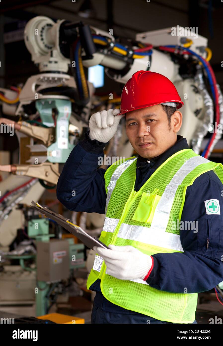Engineer holding notepad man hi-res stock photography and images - Alamy