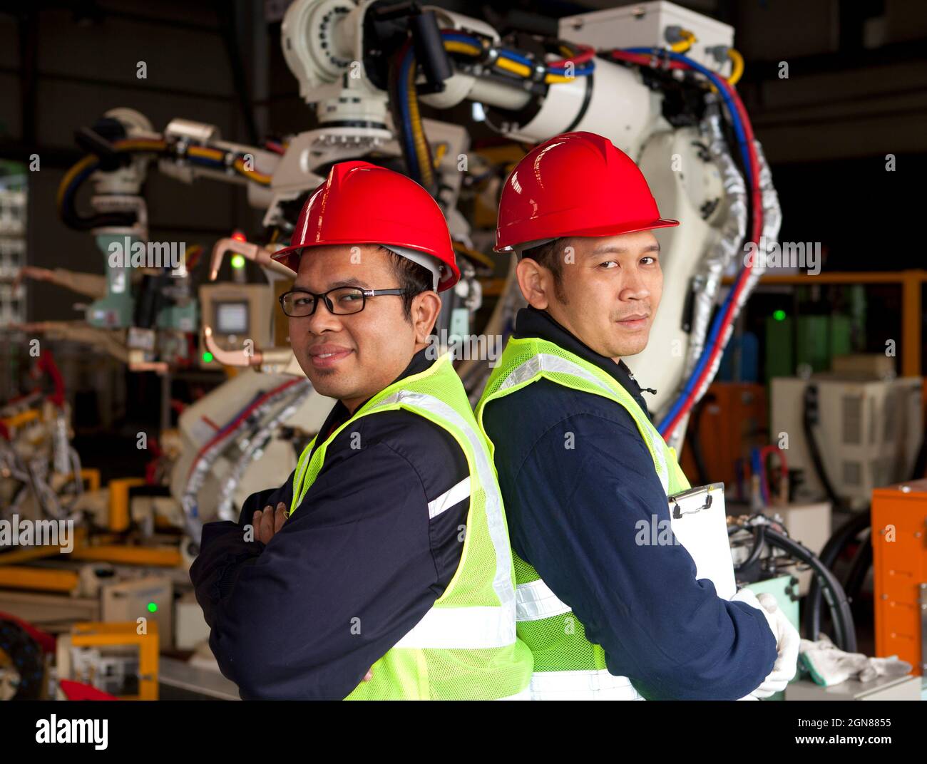 Two engineer hi-res stock photography and images - Alamy
