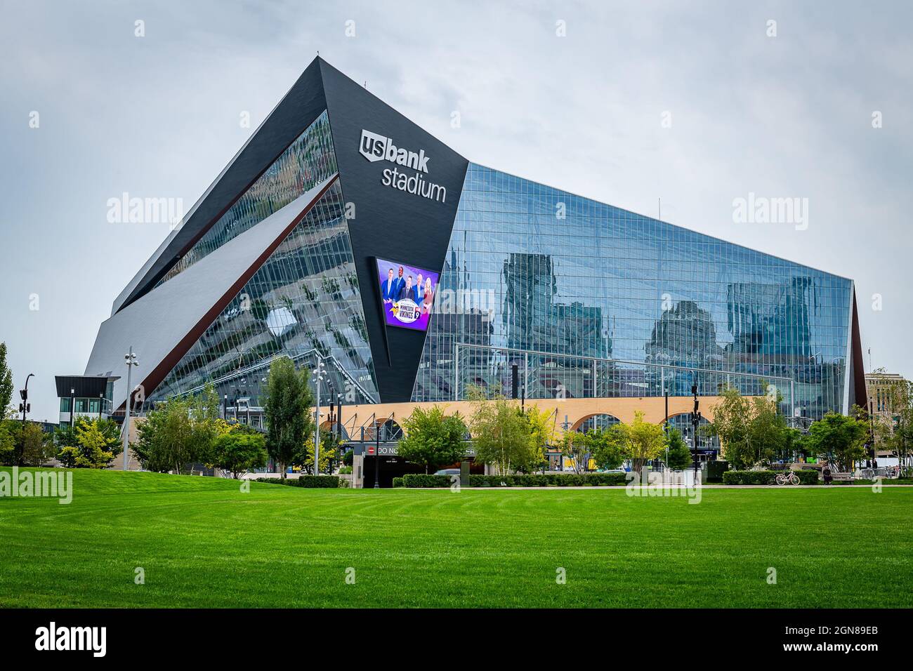 Minneapolis u s bank stadium hi-res stock photography and images - Alamy