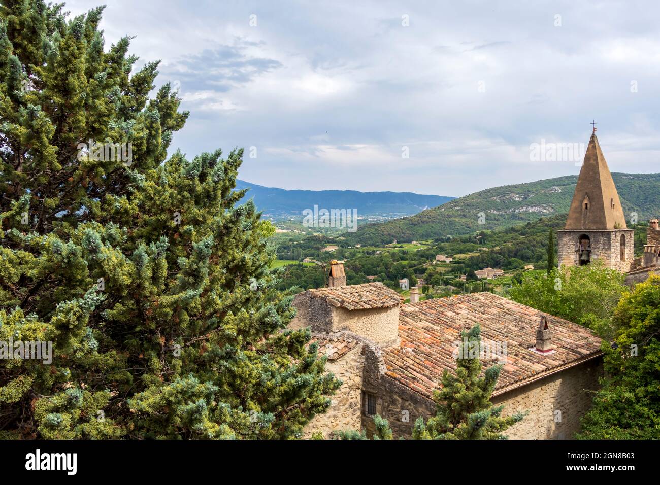 Crestet village hi-res stock photography and images - Alamy