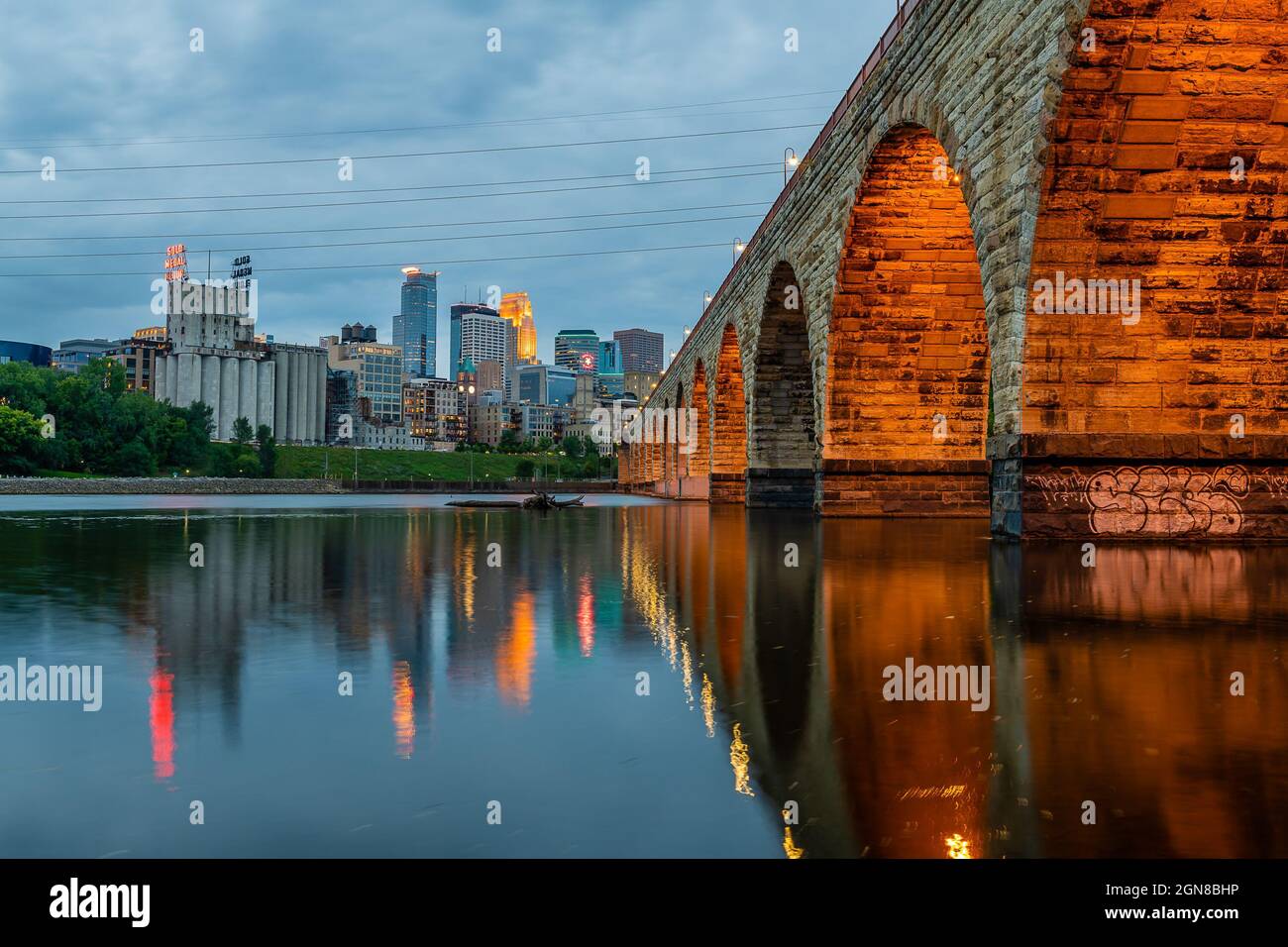 Stone skyline hi-res stock photography and images - Alamy