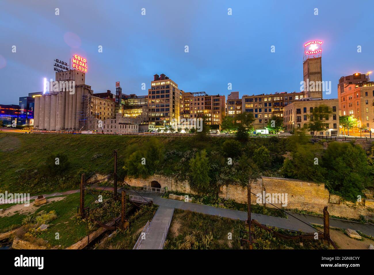 Mill Ruins Park Night Stock Photo - Alamy