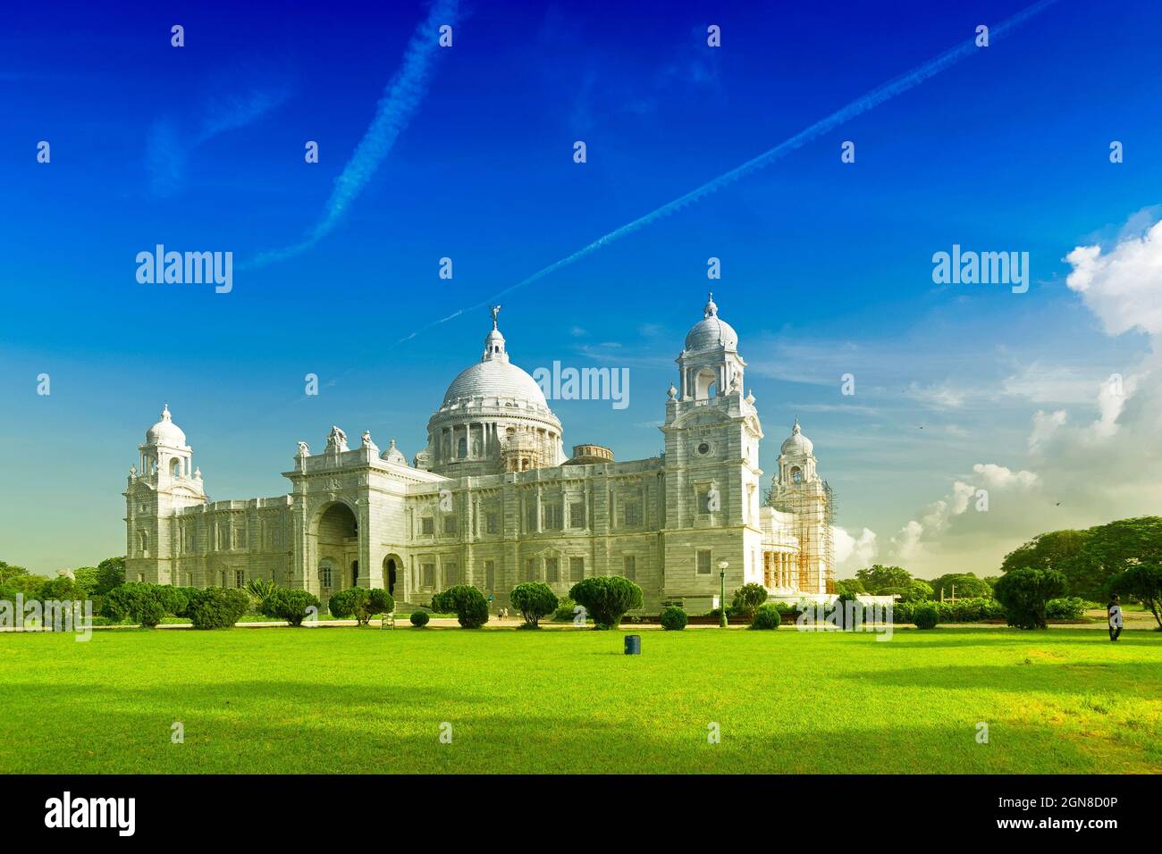 Victoria Memorial, Kolkata , Calcutta, West Bengal, India with blue sky ...