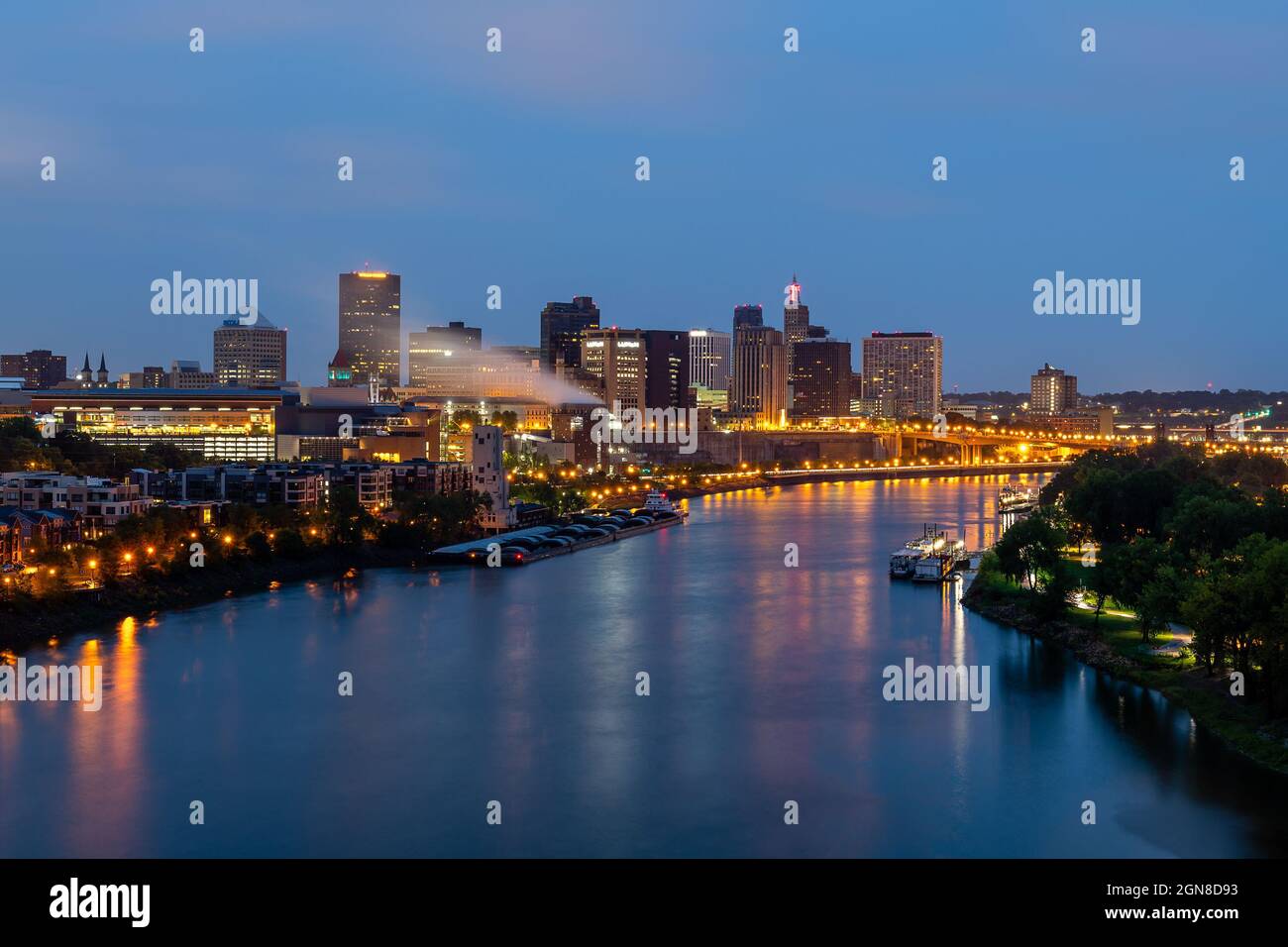St. Paul Skyline at Dawn Stock Photo - Alamy