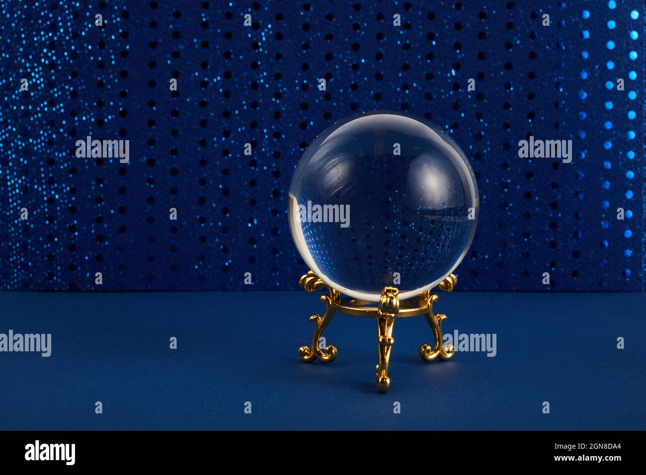 Magic crystal ball. Fortune teller, mind power concept Stock Photo - Alamy