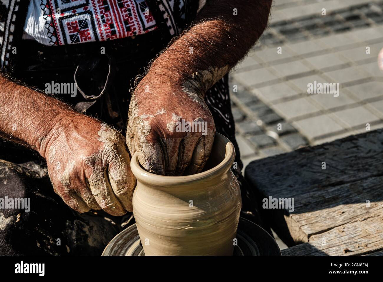 Potter 4k hi-res stock photography and images - Alamy