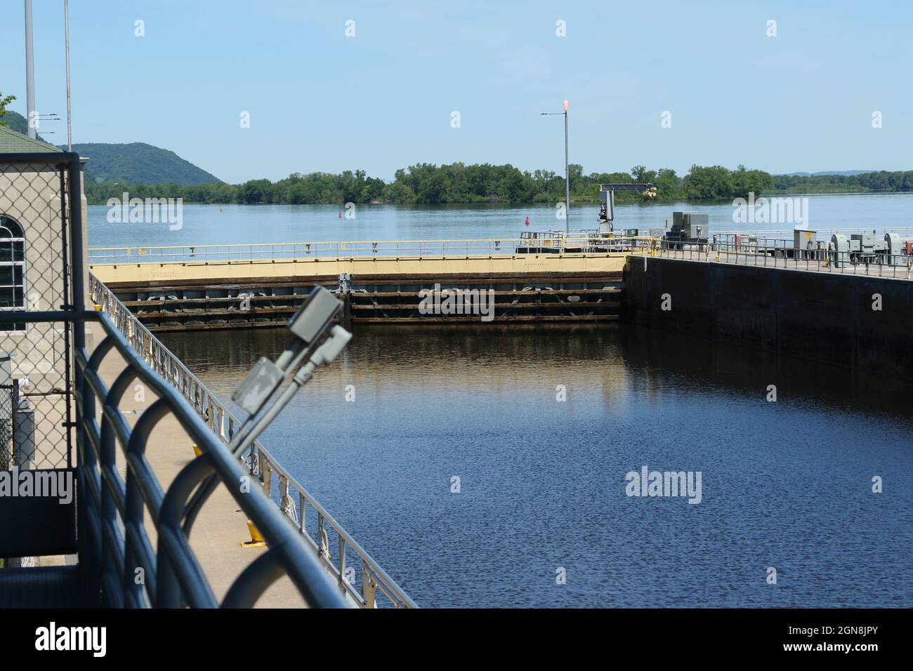 Upper Mississippi River Lock and Dam No, 7. View of the lock ...