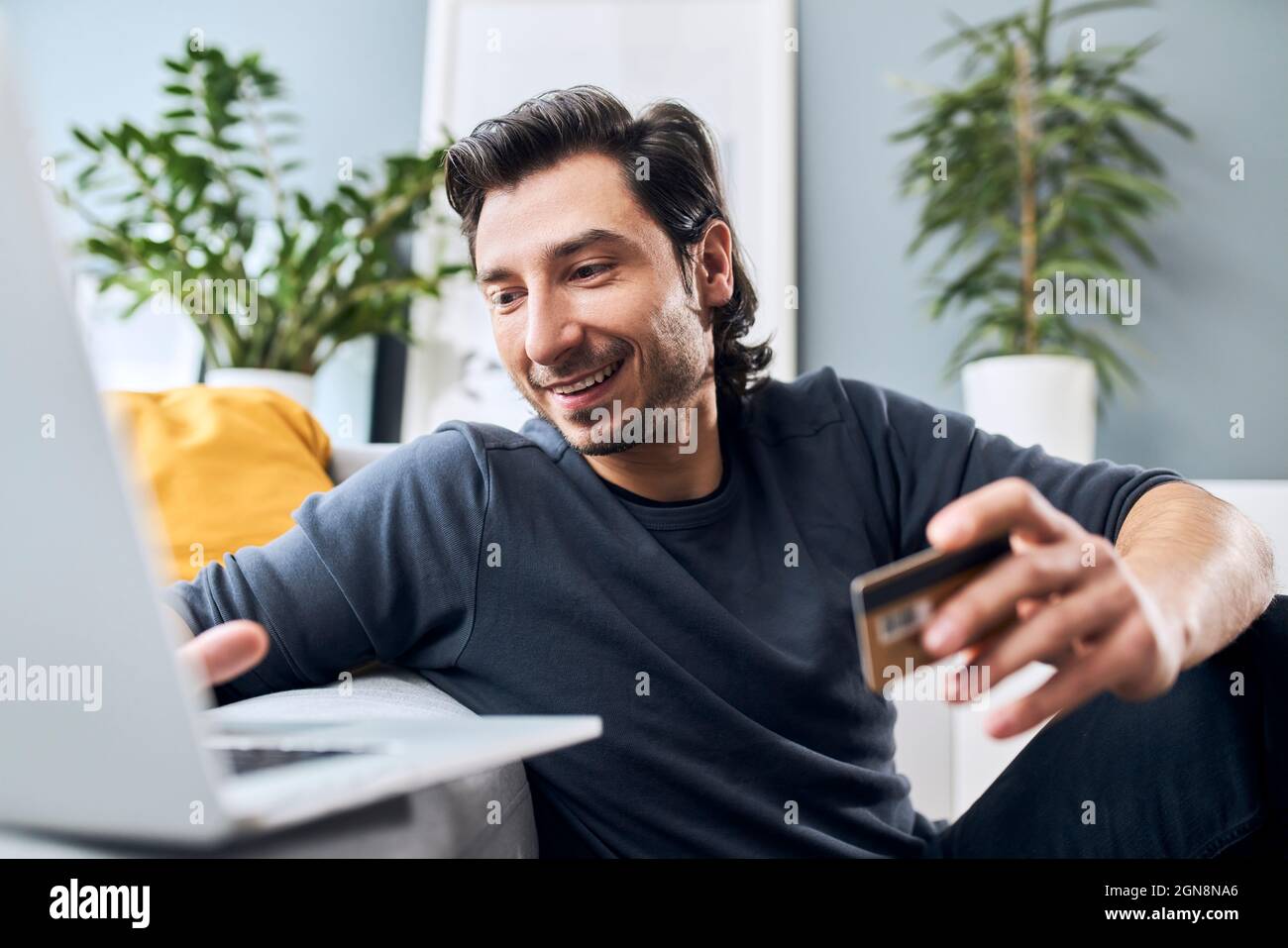 Man credit card typing hi-res stock photography and images - Alamy