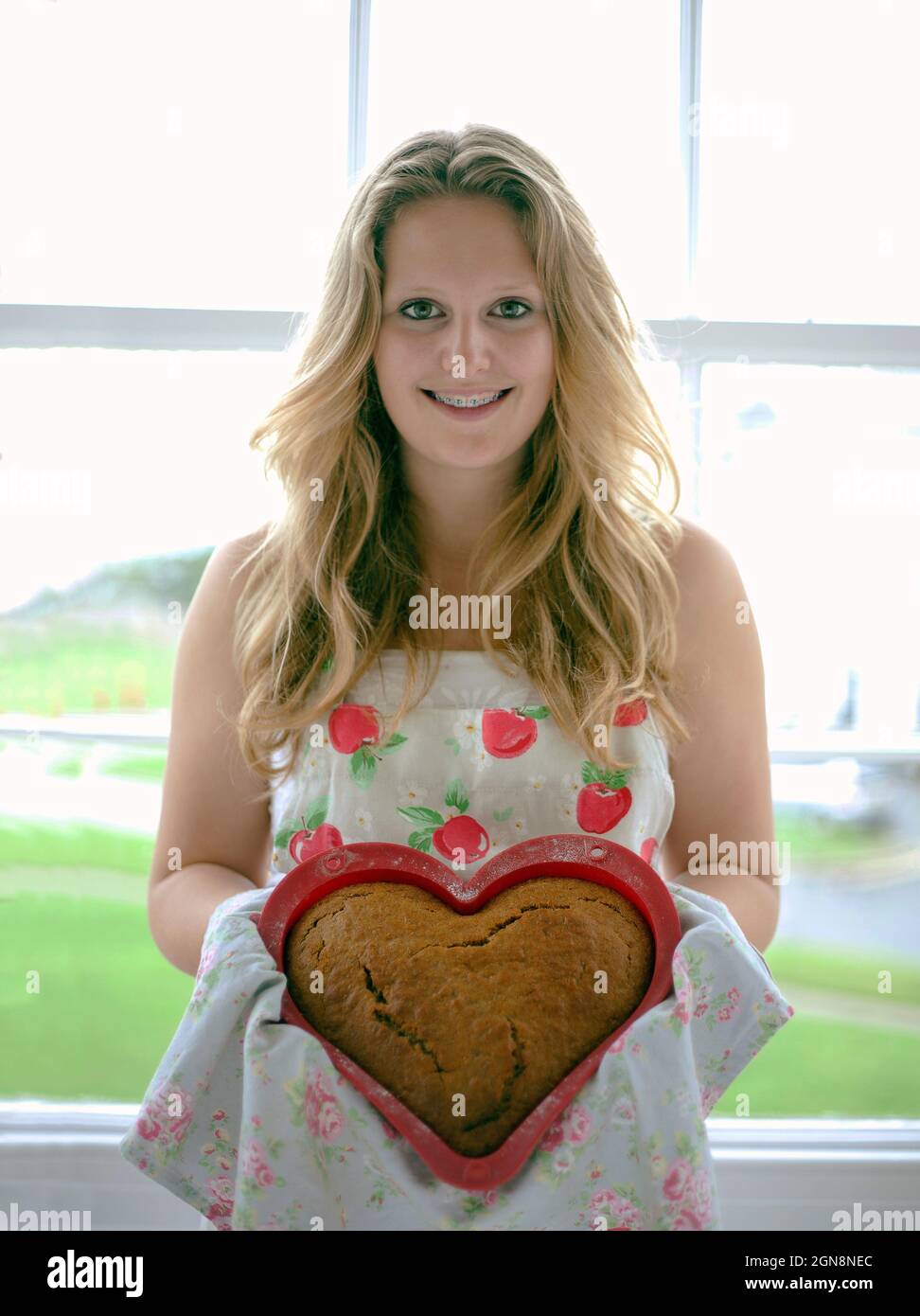 England shaped cake hi-res stock photography and images - Alamy