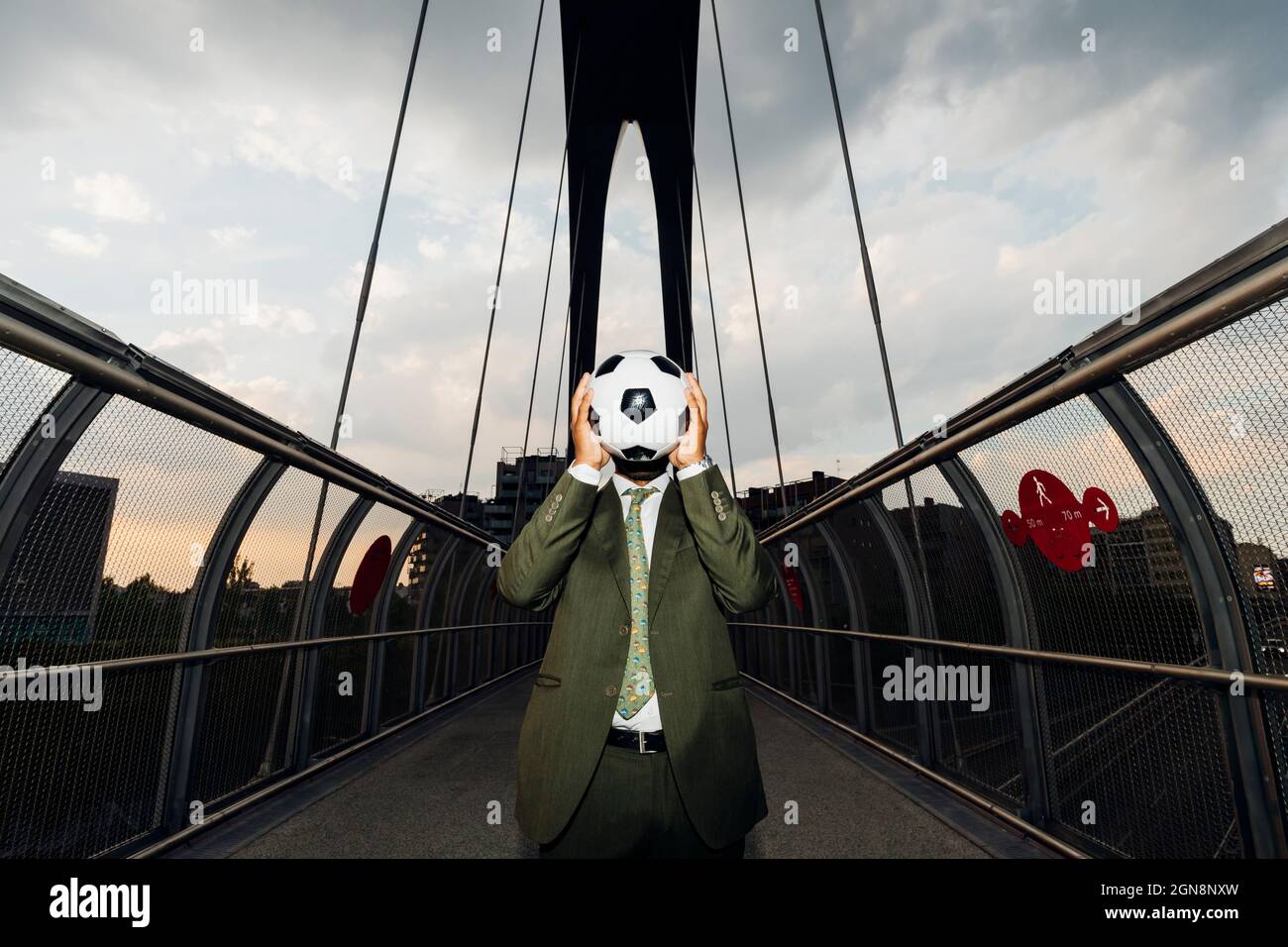 Covering bridge hi-res stock photography and images - Alamy