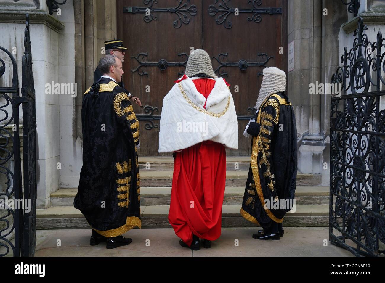 Lord chancellor swearing in ceremony hi-res stock photography and ...