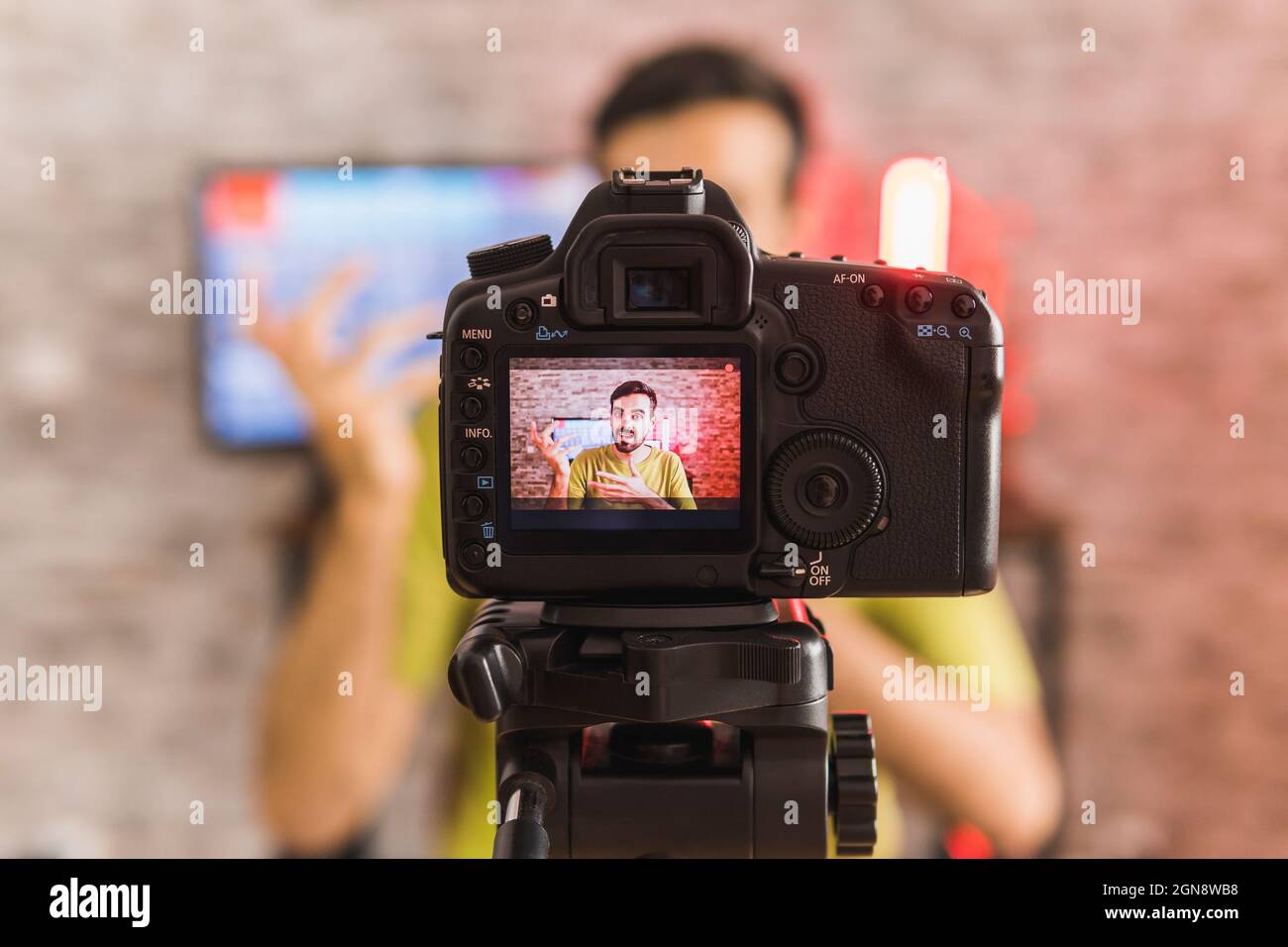 Influencer male hi-res stock photography and images - Alamy
