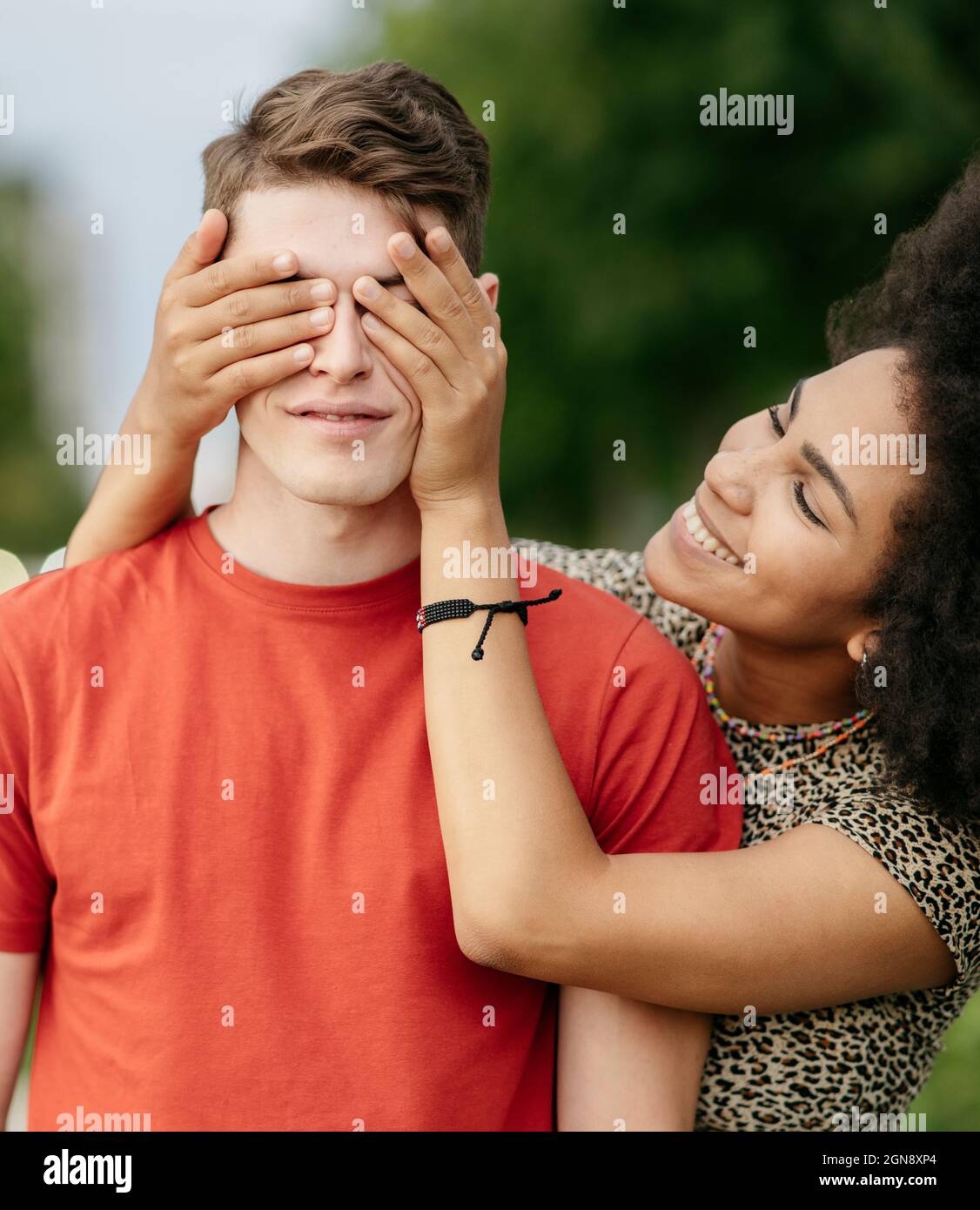 Man afro covering eyes hi-res stock photography and images - Alamy
