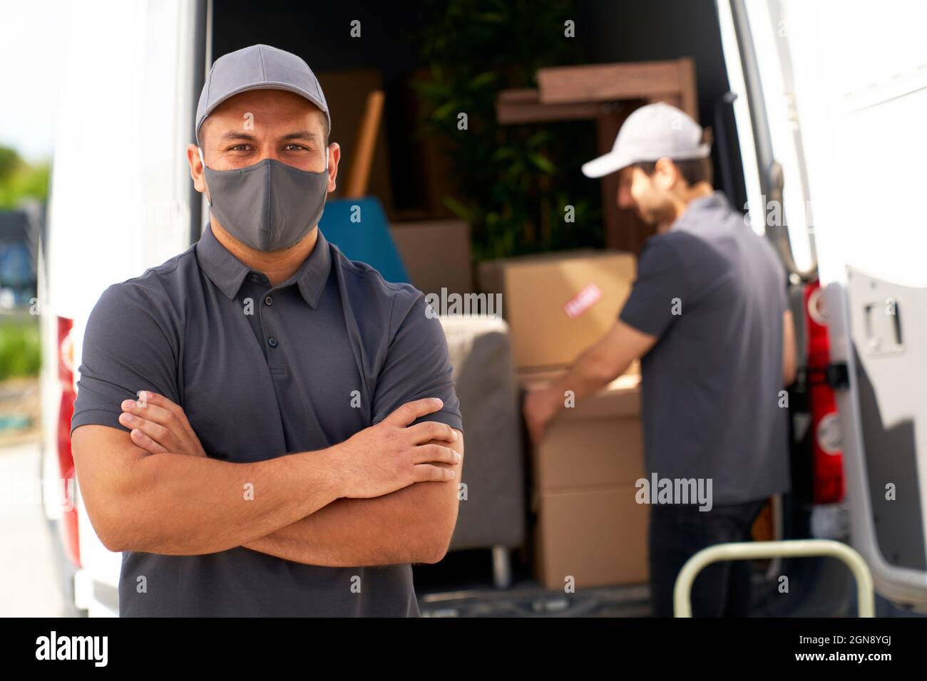 Man moving face hi-res stock photography and images - Alamy
