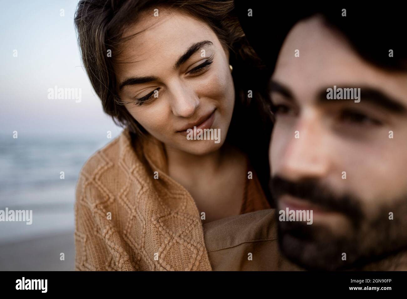 Girlfriend looking hi-res stock photography and images - Alamy