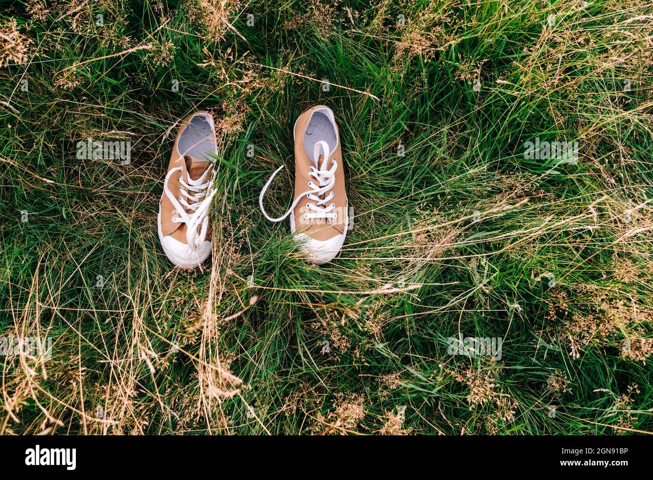 Shoes grass hi-res stock photography and images - Alamy