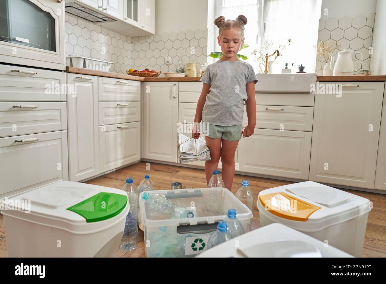 Kitchen waste collection hi-res stock photography and images - Alamy