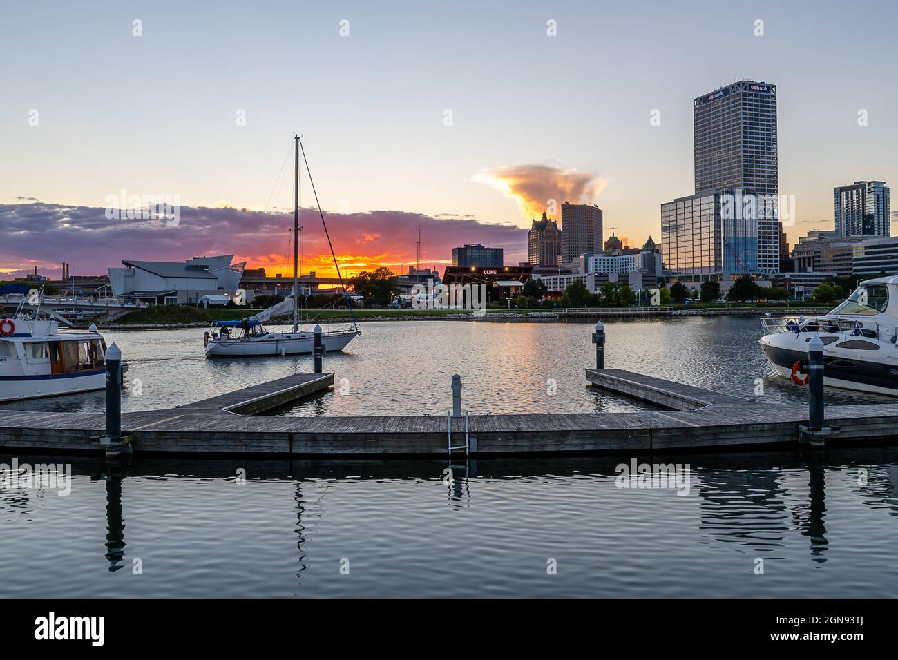 Lakeshore State Park at Sunset Stock Photo - Alamy