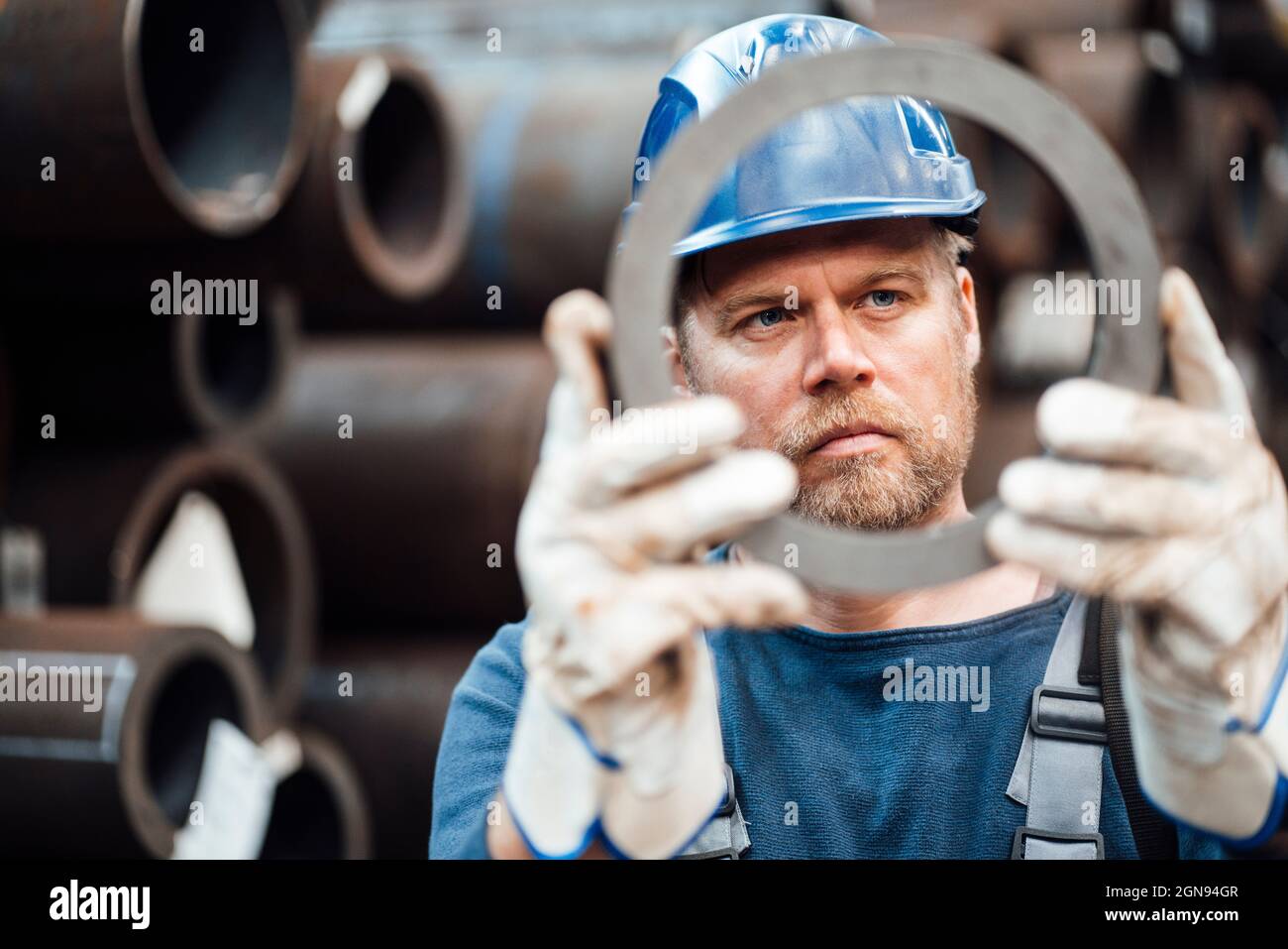 Male steel worker hi-res stock photography and images - Alamy