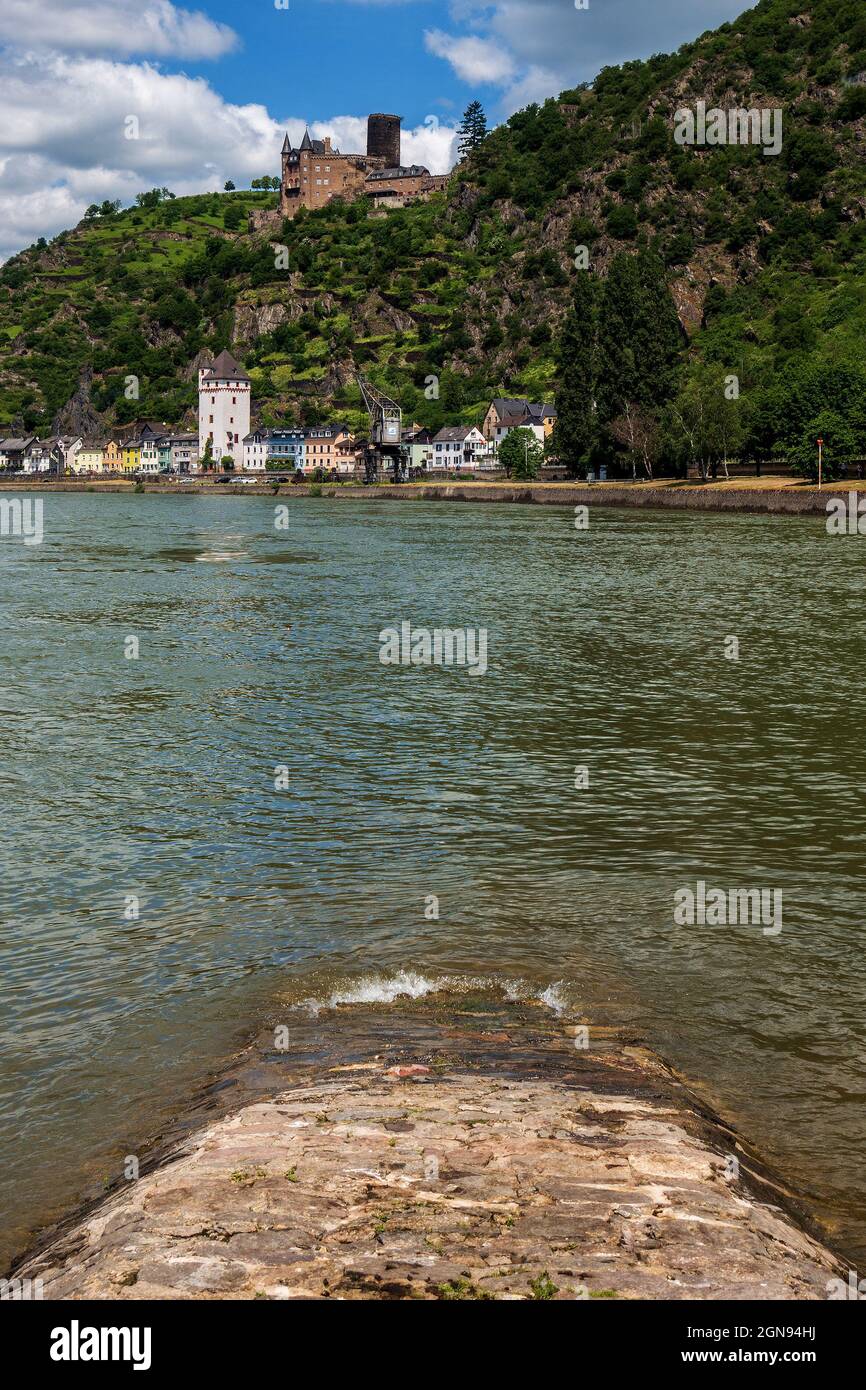 Loreley germany castle hi-res stock photography and images - Alamy