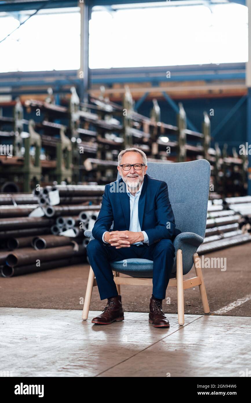 Managing man 35 years hi-res stock photography and images - Alamy
