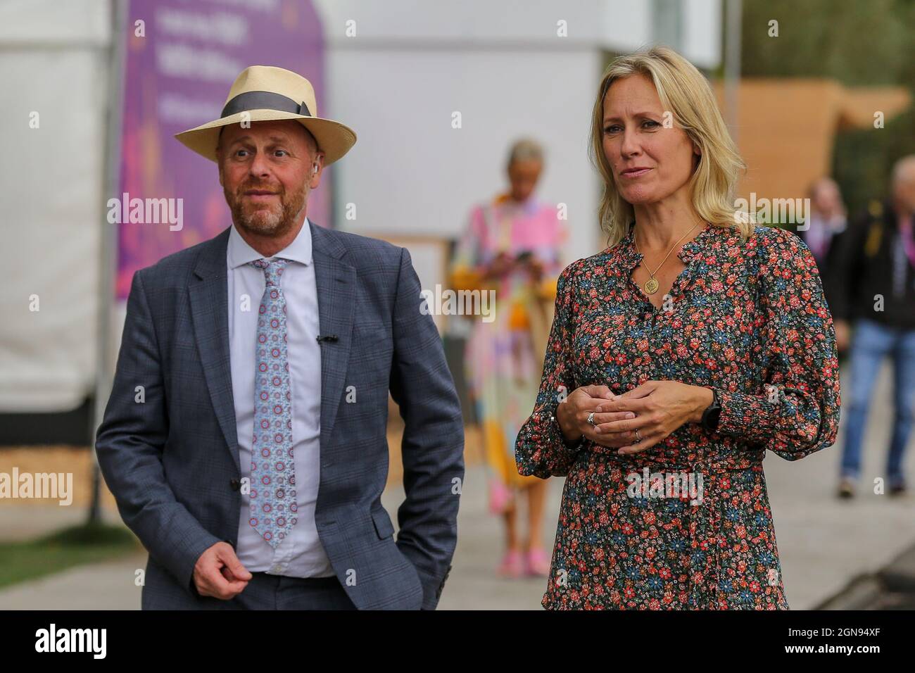 TV presenters, Joe Swift and Sophie Raworth at the first autumn Chelsea ...