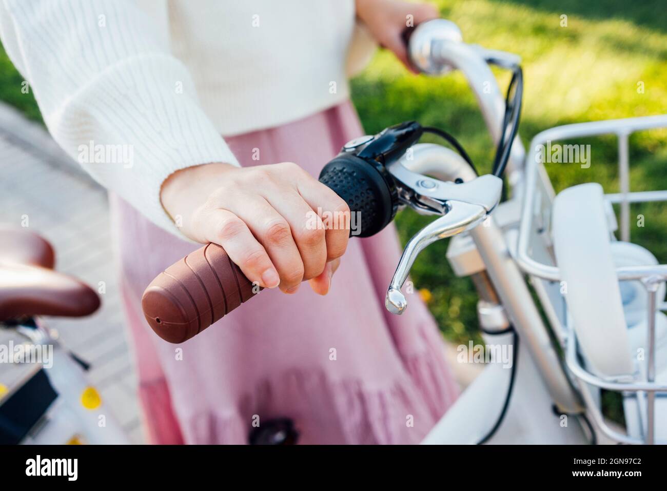 Hand bicycles hi-res stock photography and images - Alamy
