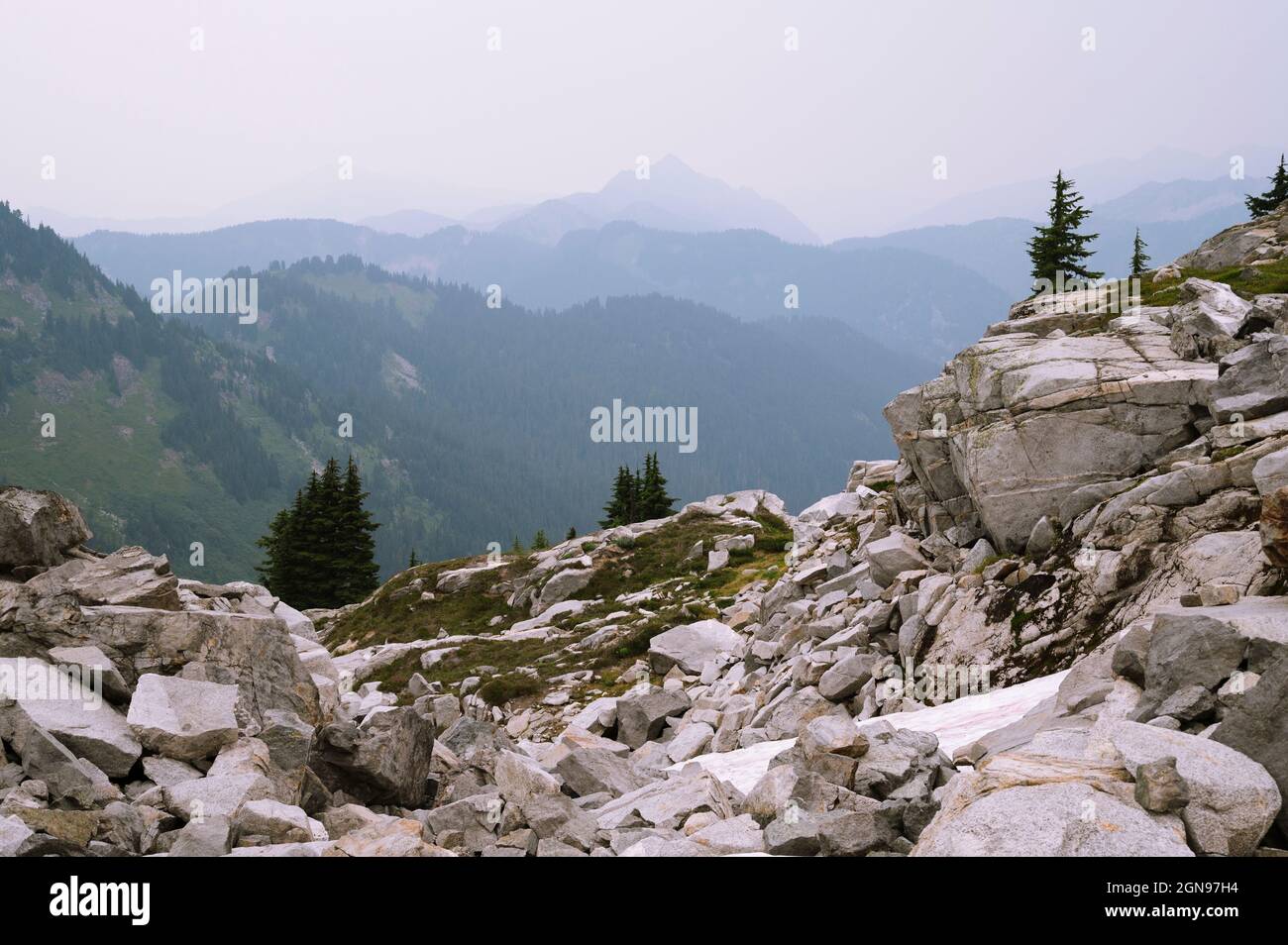 Lakes and smoke hi-res stock photography and images - Alamy