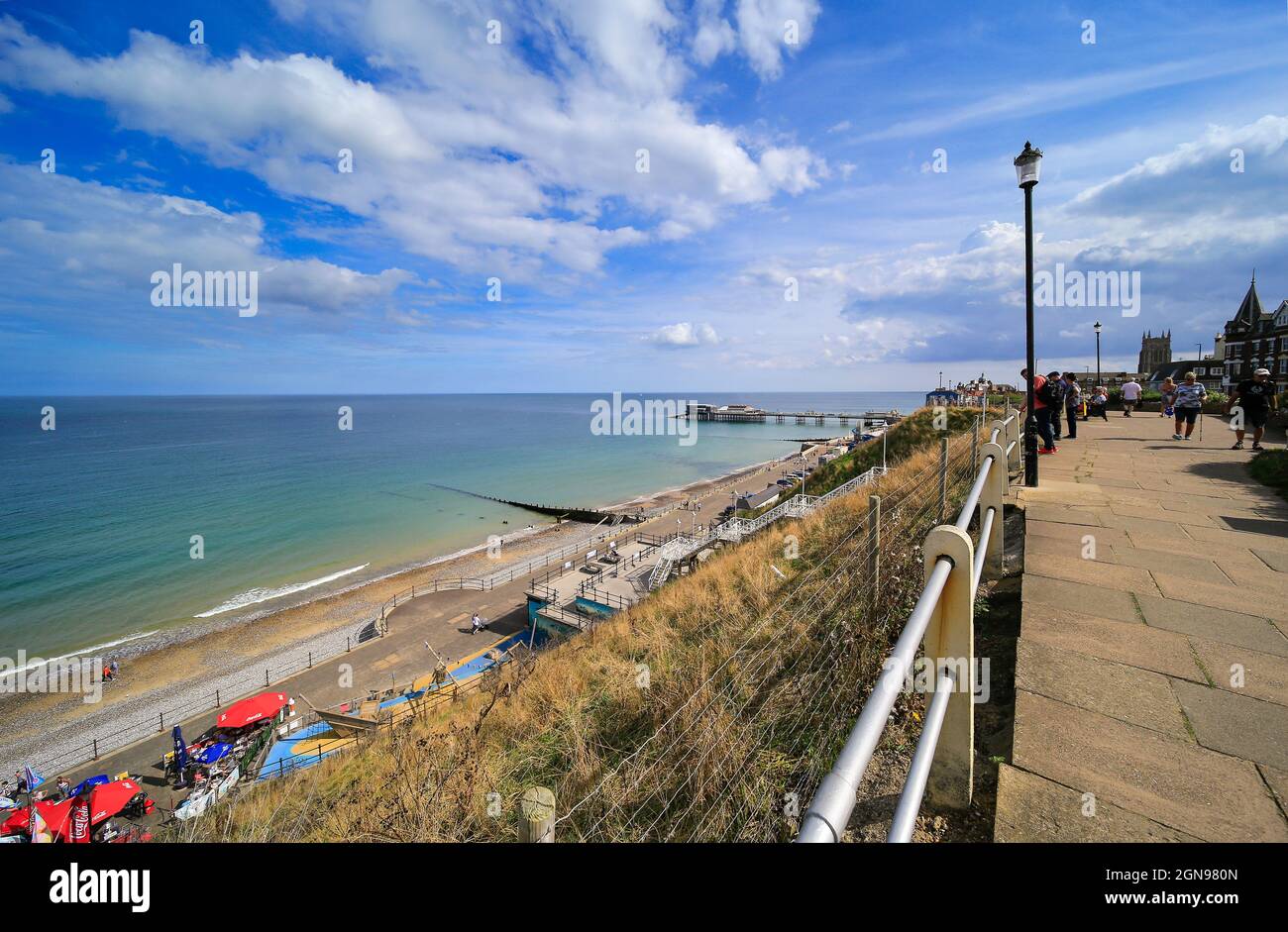 Cromer esplanade hi-res stock photography and images - Alamy