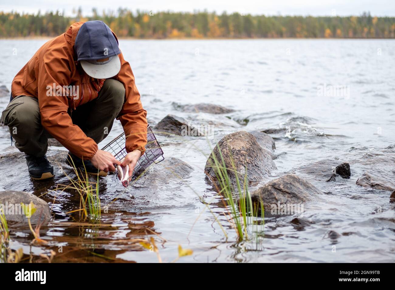 Fish camp cabin hi-res stock photography and images - Alamy