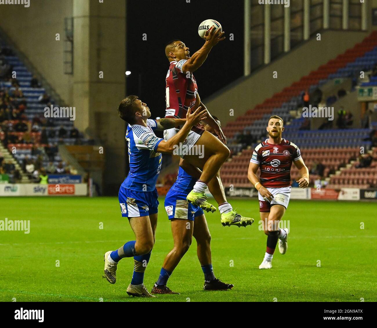 Willie isa hi-res stock photography and images - Alamy