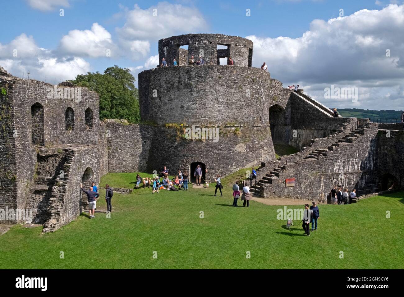 Llandeilo castle hi-res stock photography and images - Alamy
