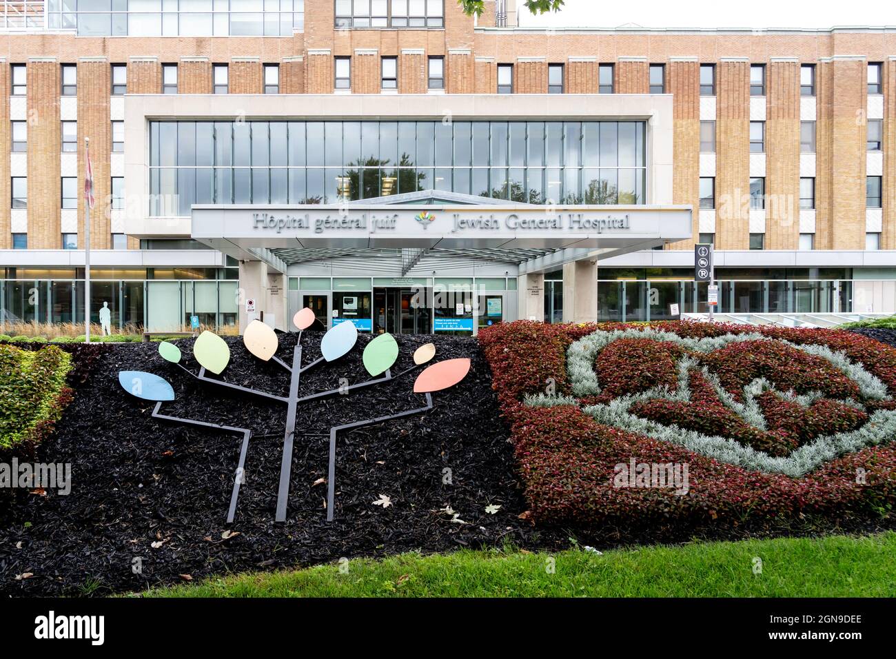 Jewish general hospital montreal hi-res stock photography and images ...