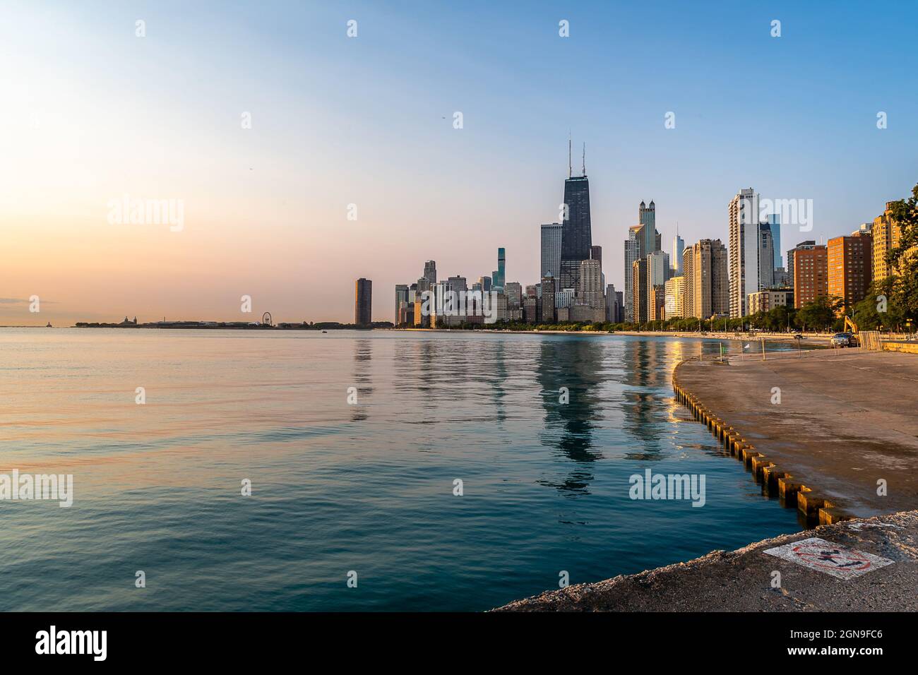 The Chicago Skyline from Fullerton & North Beach Stock Photo - Alamy