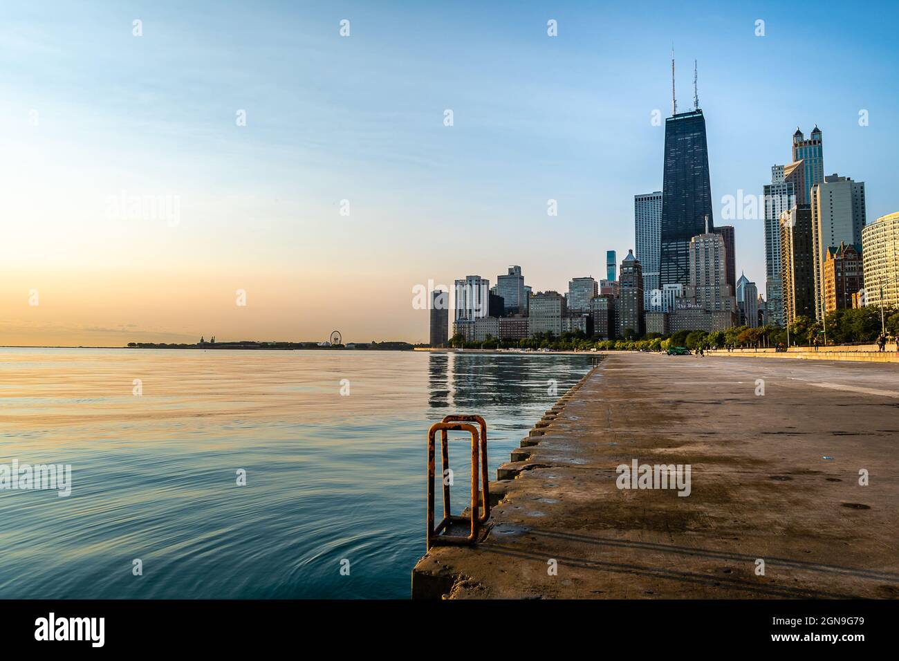 The Chicago Skyline at Dawn Stock Photo - Alamy