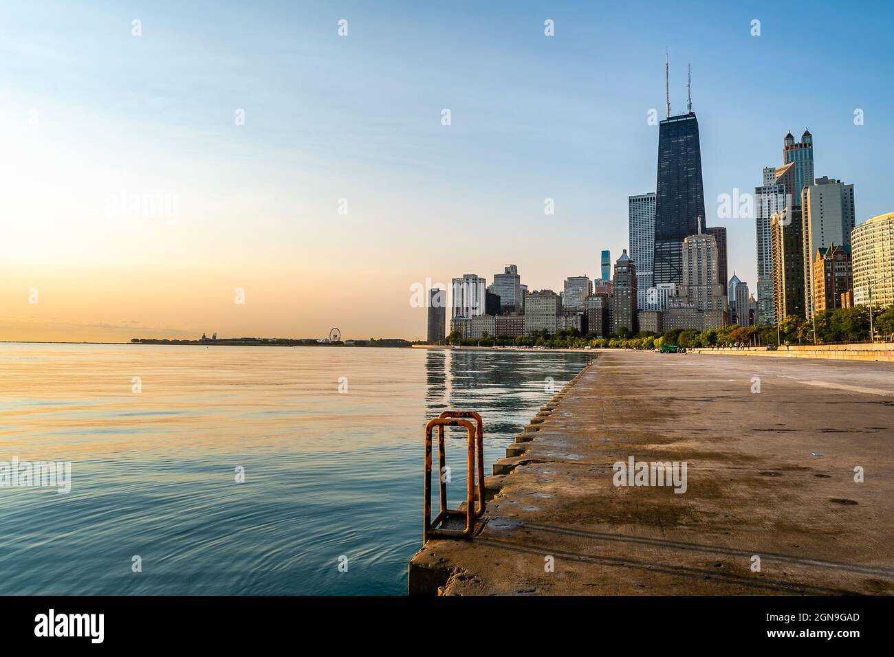 The Chicago Skyline at Dawn Stock Photo - Alamy