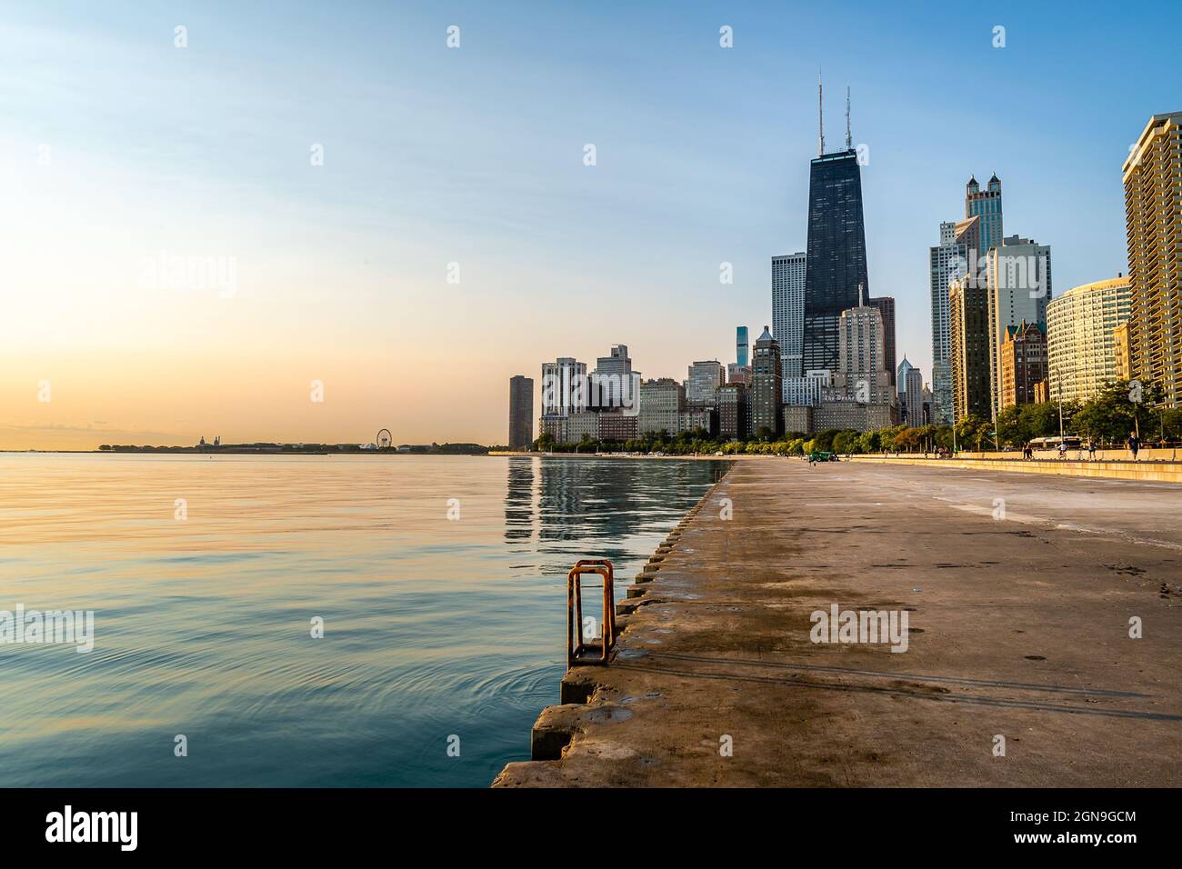 The Chicago Skyline at Dawn Stock Photo - Alamy