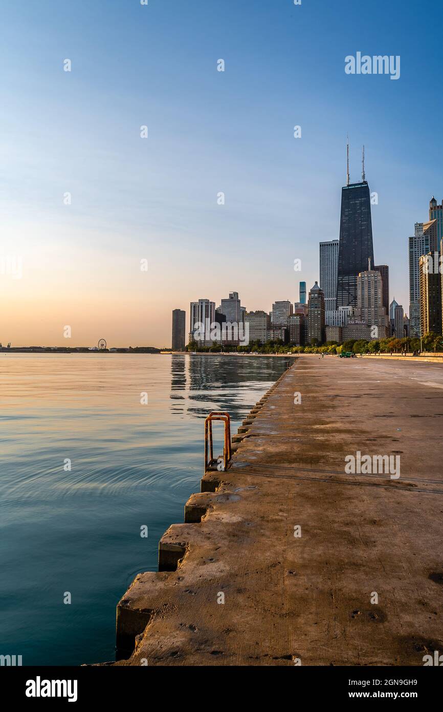 The Chicago Skyline at Dawn Stock Photo - Alamy