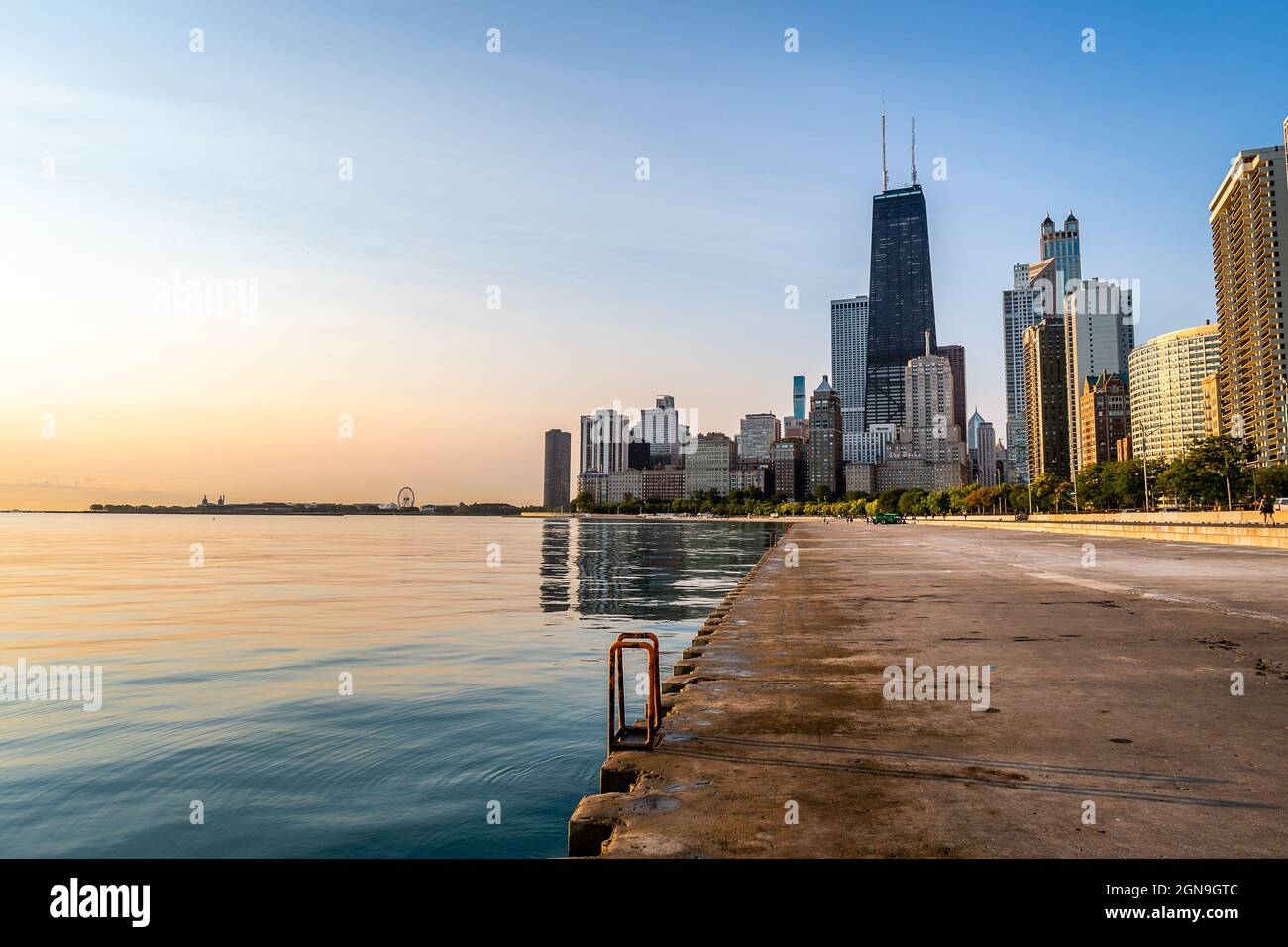 The Chicago Skyline at Dawn Stock Photo - Alamy