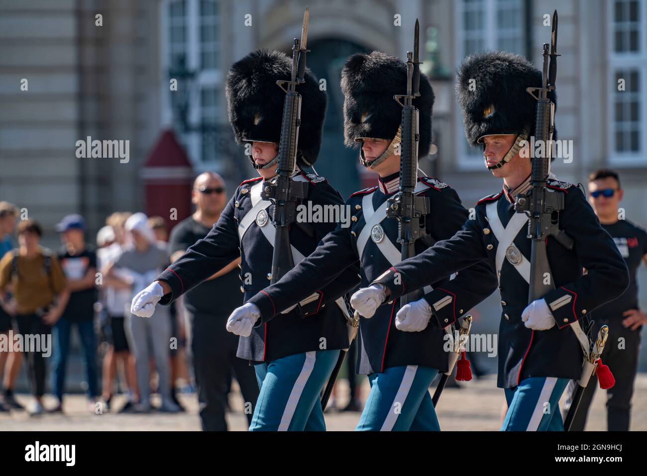 Change of guards copenhagen hi-res stock photography and images - Alamy