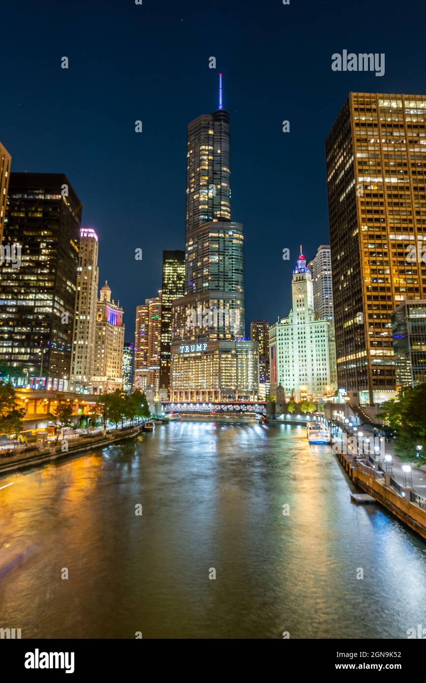 The Chicago Riverwalk at Night Stock Photo - Alamy